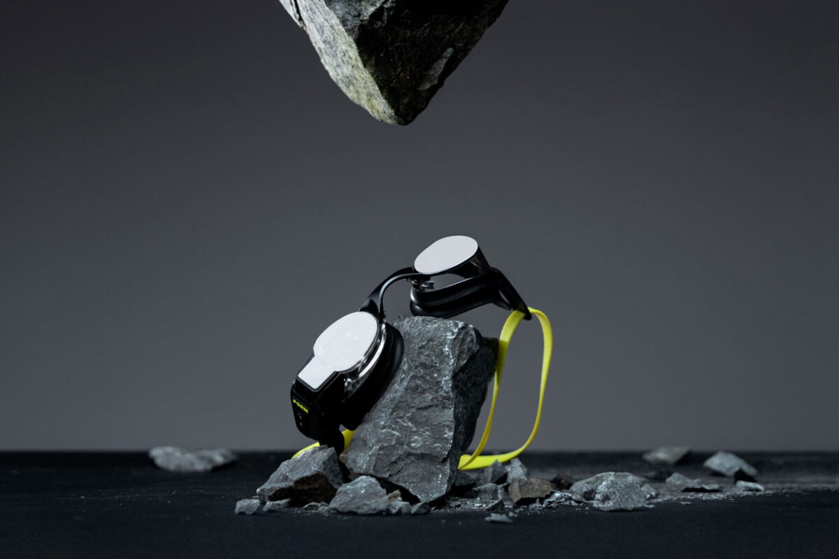 FORM Launches World’s First AR Swim Goggles